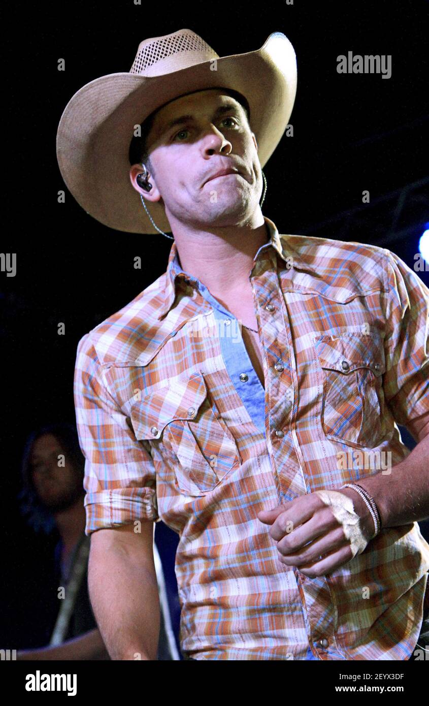 Country Cowboys And Angels