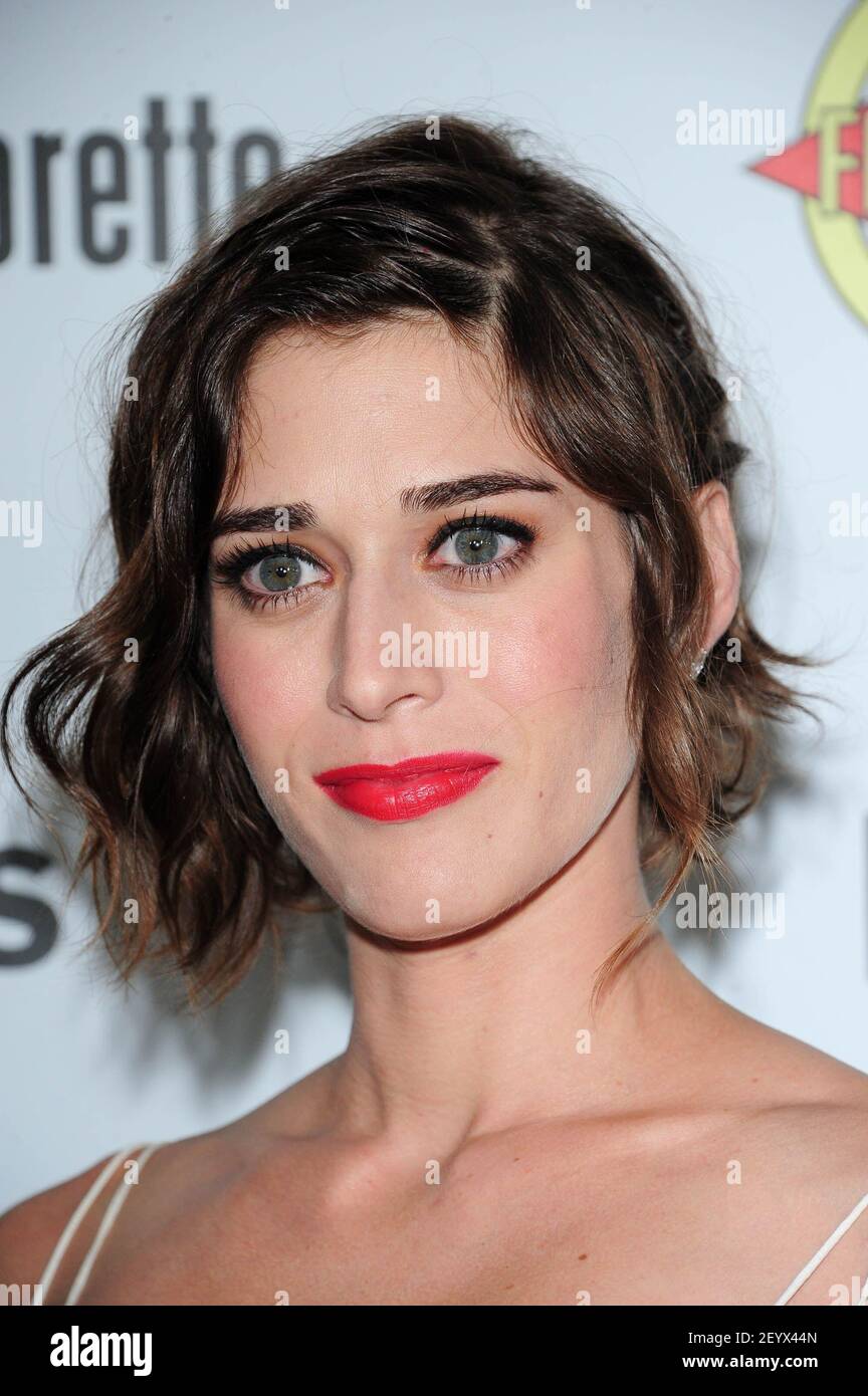 Lizzy Caplan Bachelorette Hair