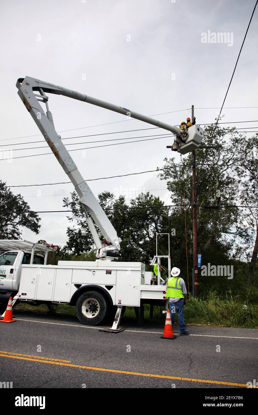 31st August 2012. St Bernard Parish, Louisiana, USA. Journeymen linemen ...