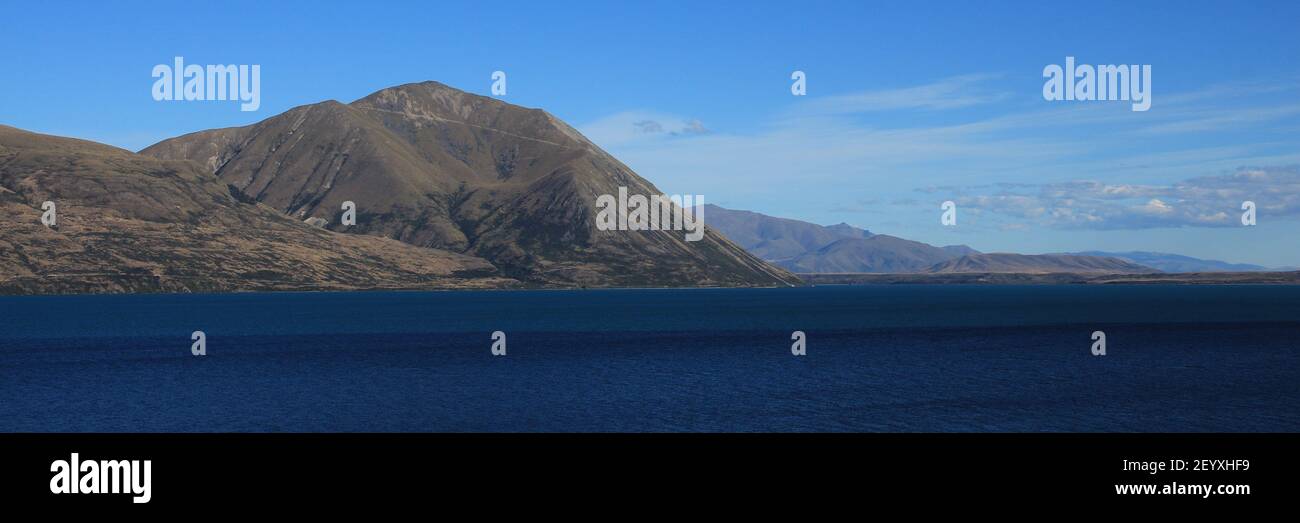 Shingle lake hi-res stock photography and images - Alamy