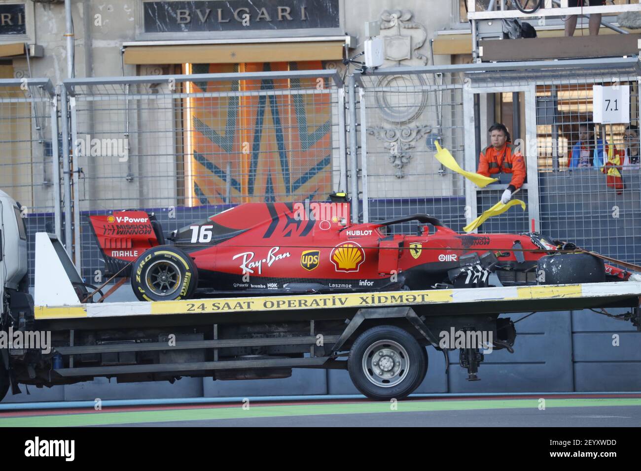 16 LECLERC Charles (mco), Scuderia Ferrari SF90, action, crash ...