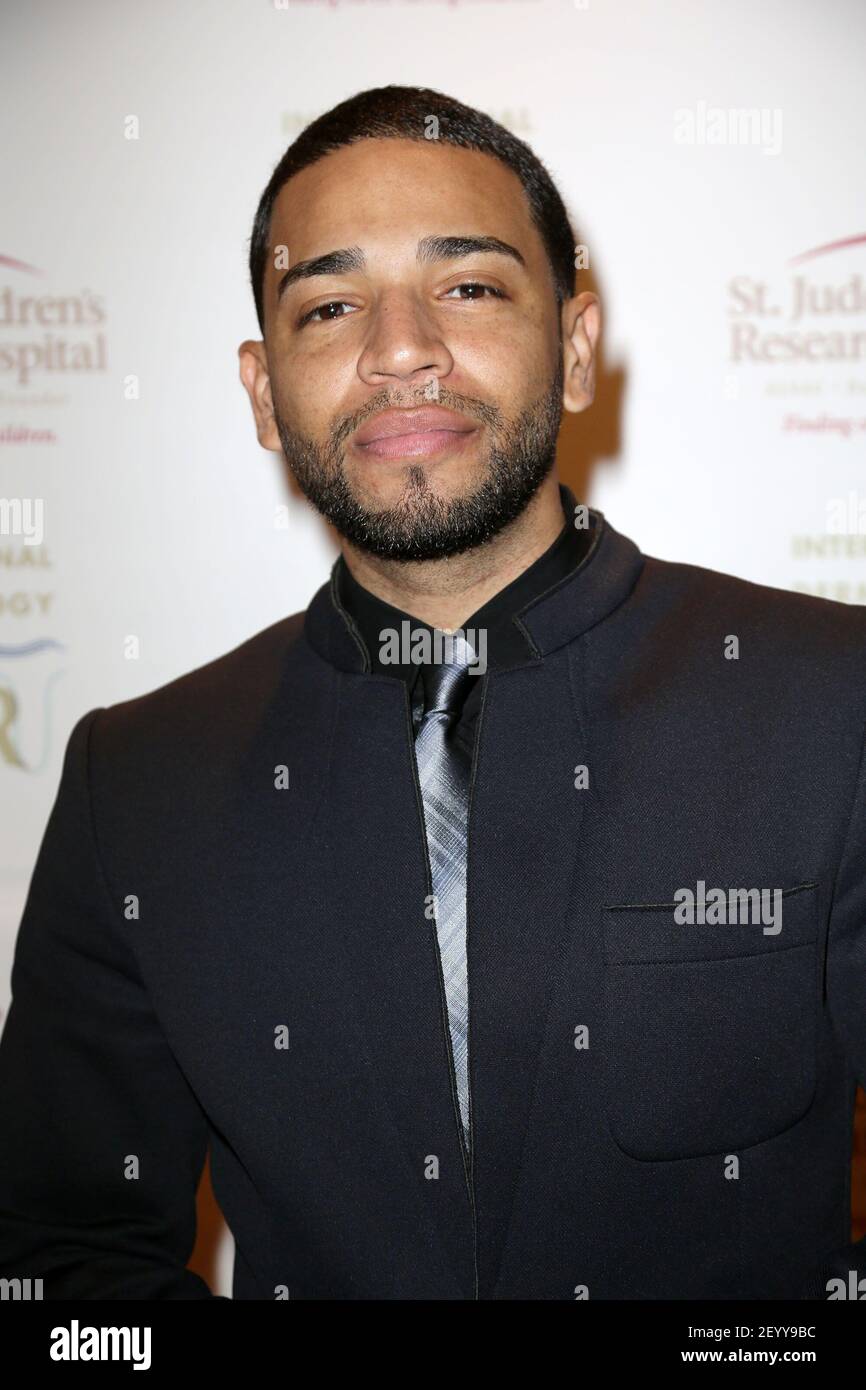 29 September 2012 - Miami, Florida - Henry Santos (Univision-MQB ...