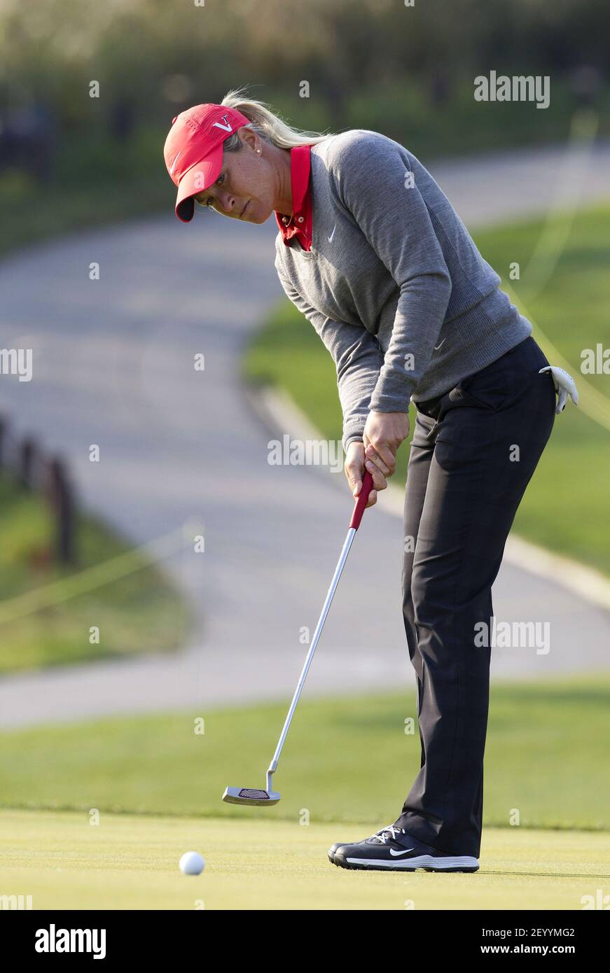 19 October 2012 - Incheon, South Korea : Susan Patterson from Norway ...