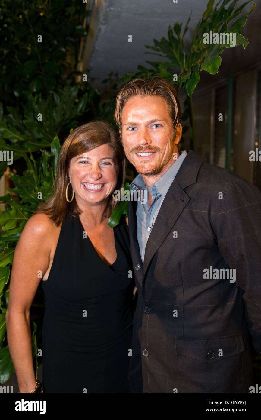 Joanna Rees, Jason Lewis - 10 October 2012 - San Francisco, California ...