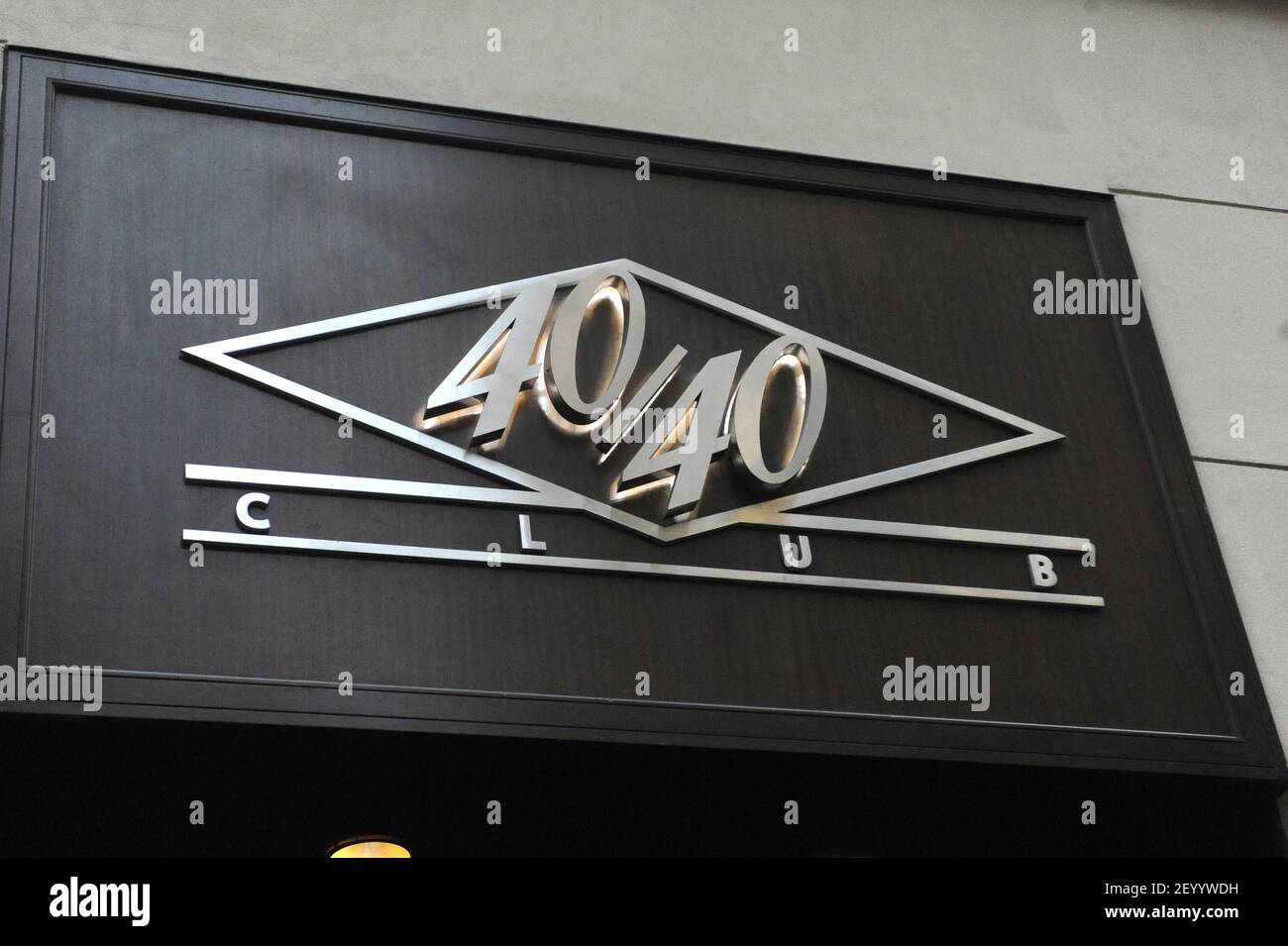 21 October 2012 - New York, NY - Jay-Z owns the chain of 40/40 Clubs, 6 ...