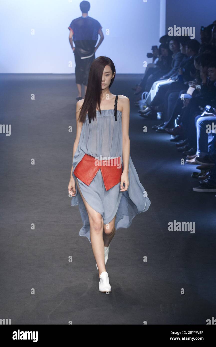24 October 2012 - Seoul, South Korea - South Korean model wears a ...