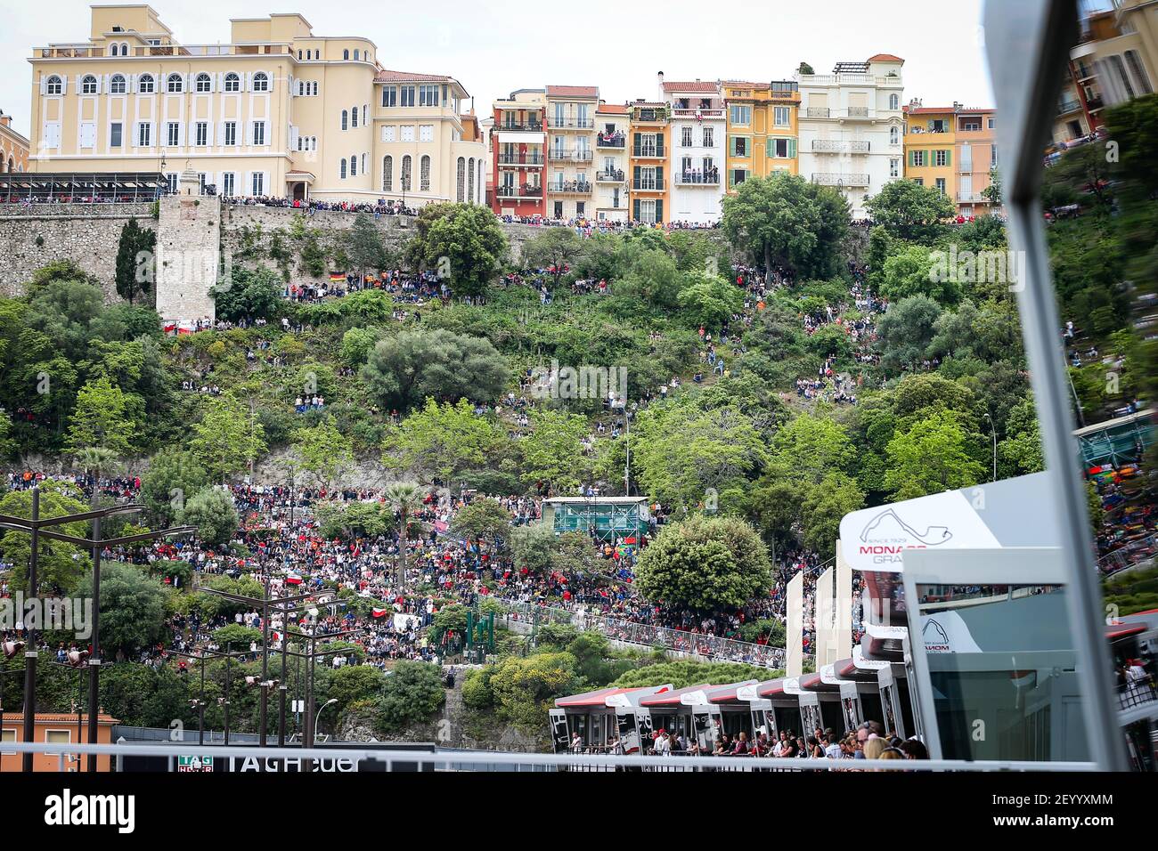 Monaco crowd monaco grand prix hi-res stock photography and images - Alamy