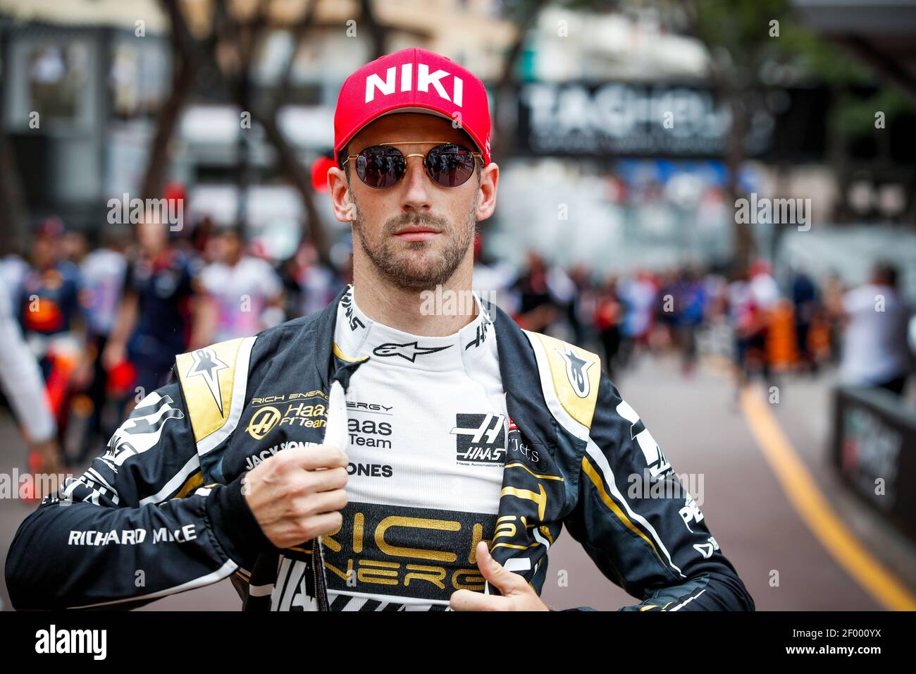 GROSJEAN Romain (fra), Haas F1 Team VF-19 Ferrari, Niki Lauda tribute ...