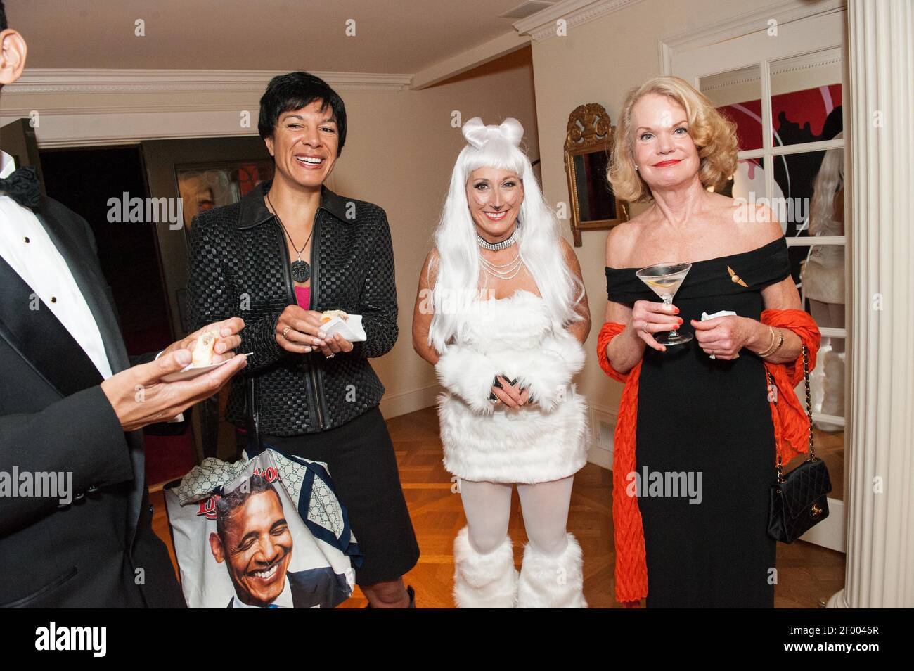 Jennifer Hill, Toni Wolfson, Lynn Lubbock - 27 October 2012 - San ...