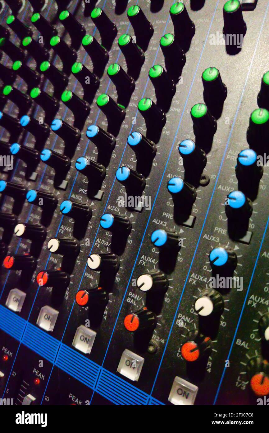 Audio mixer control panel hi-res stock photography and images - Alamy