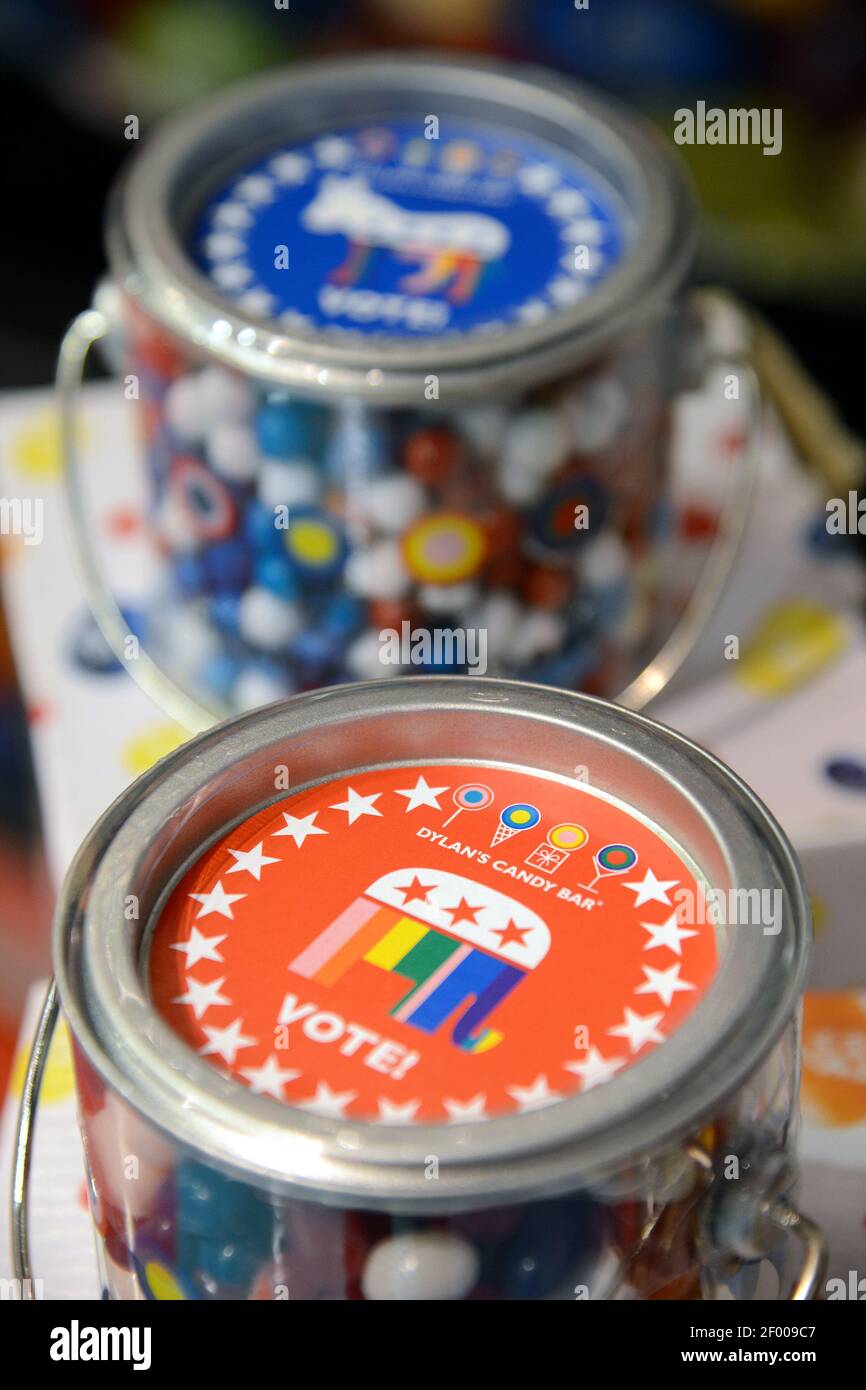 05 NOVEMBER 2012 - New York - Election campaign novelty candy and ...