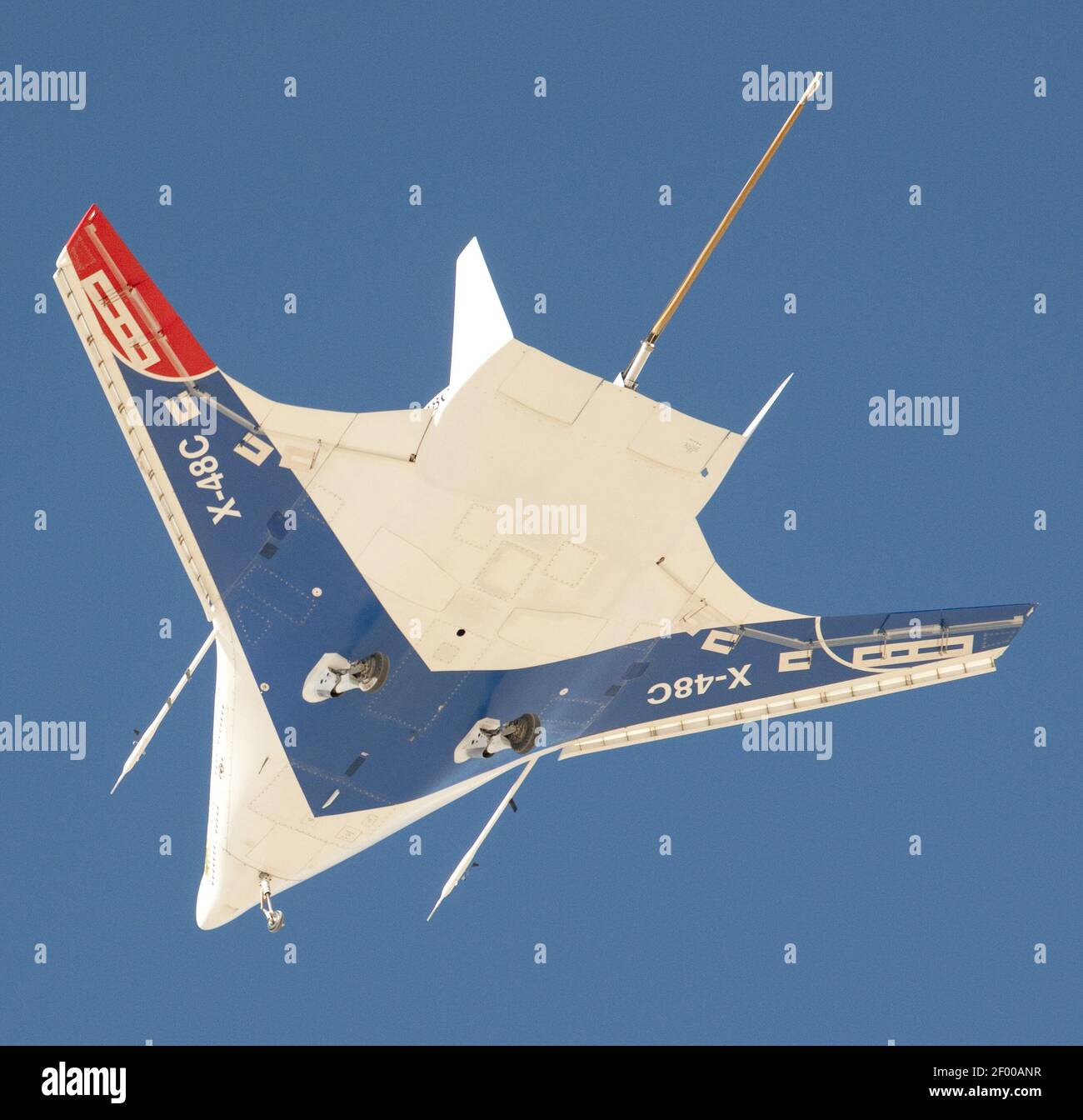 30 October 2012 - Edwards Air Force Base, California - The Boeing X-48 ...