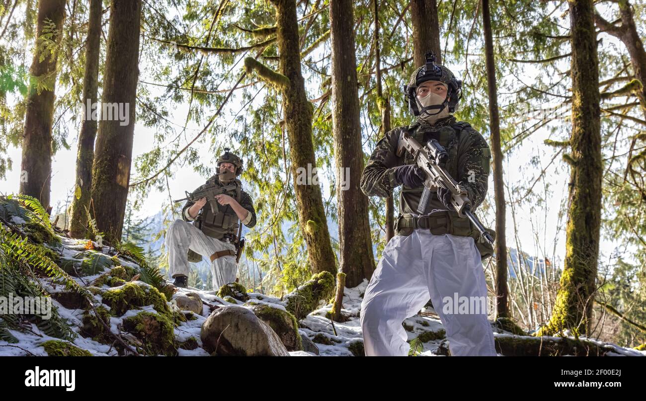 British army green uniform hi-res stock photography and images - Alamy