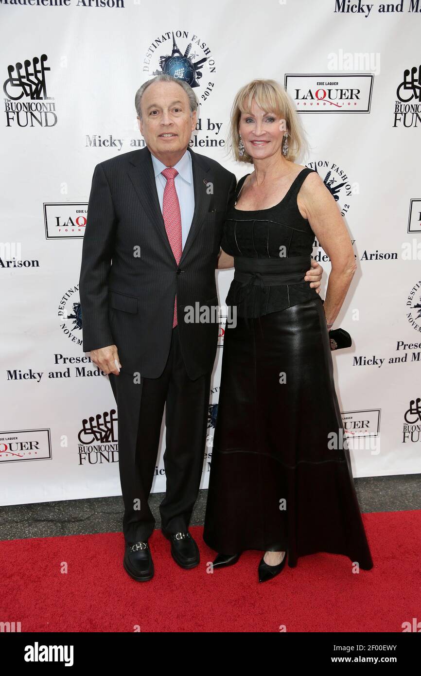 10 November 2012 - Miami, Florida - Dr. Barth Green and Wife attends ...