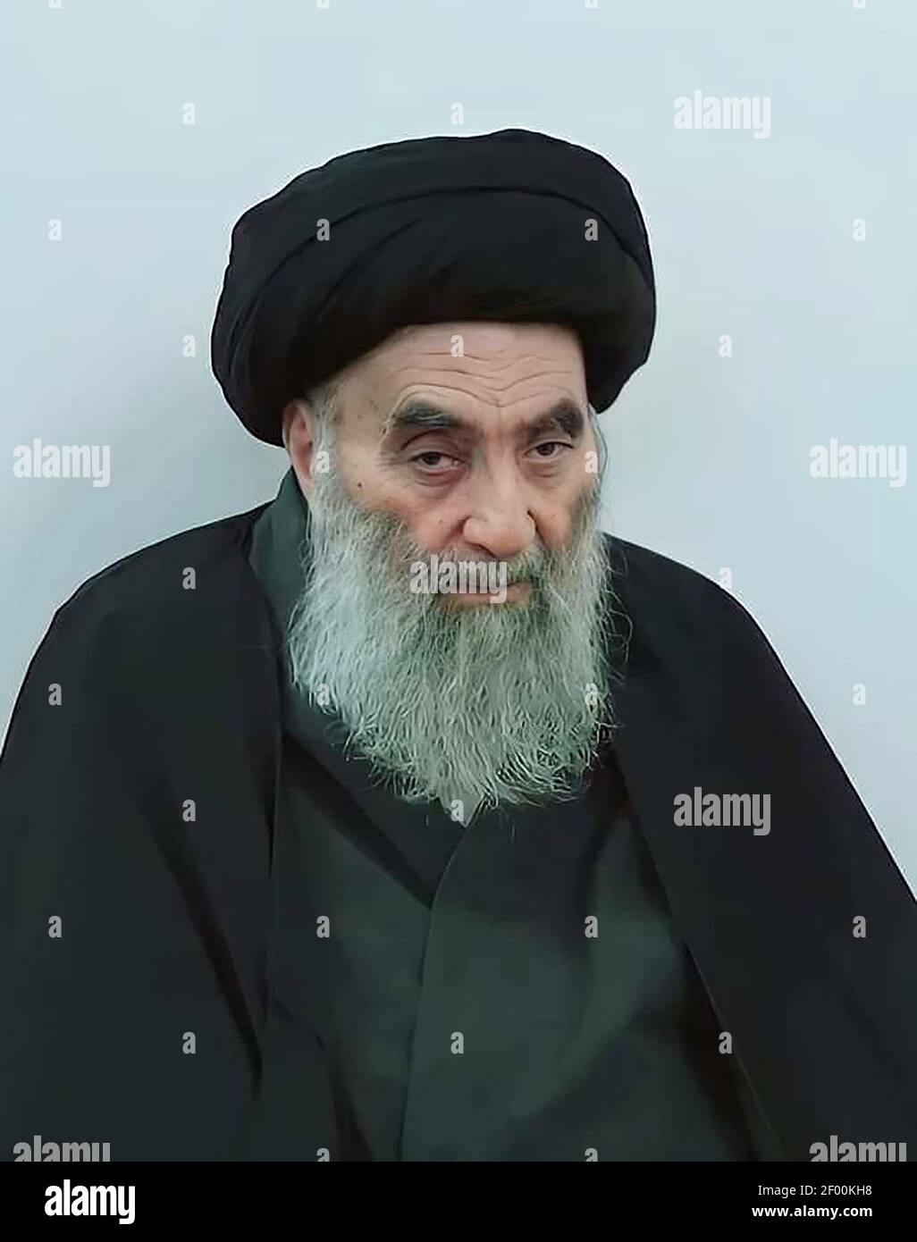 Grand Ayatollah Ali Al Sistani High Resolution Stock Photography and ...