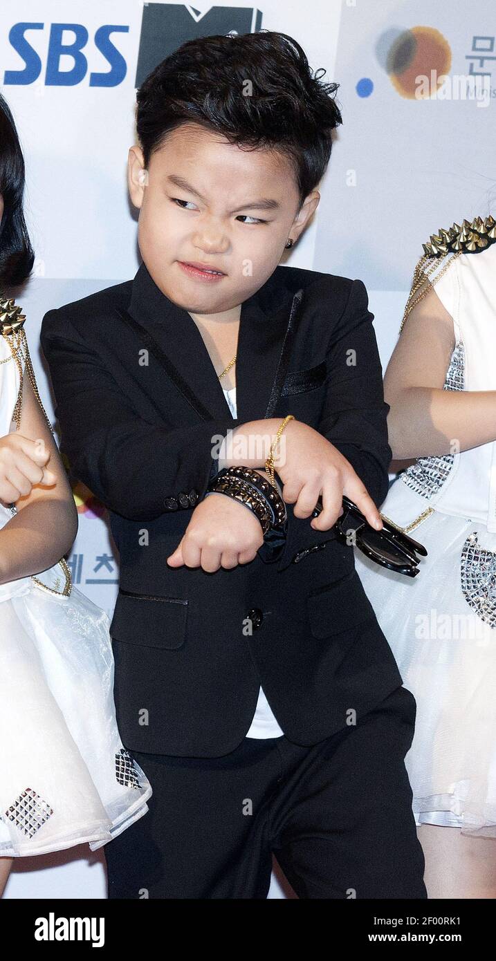 19 November 2012 - Seoul, South Korea : South Korean young boy Hwang ...
