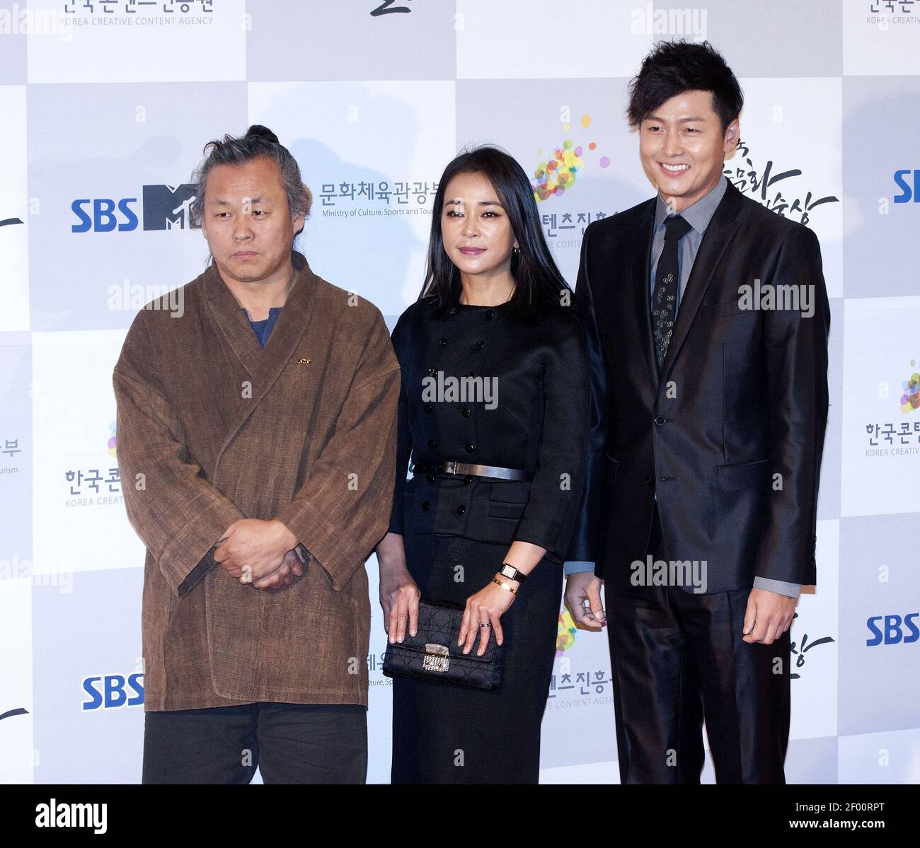 19 November 2012 - Seoul, South Korea : (L to R) South Korean director ...