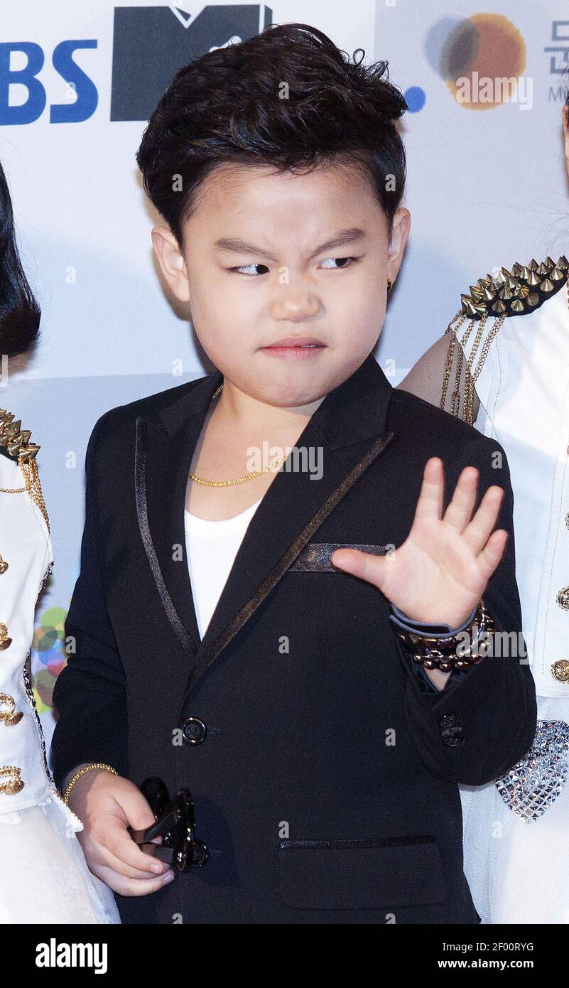 19 November 2012 - Seoul, South Korea : South Korean young boy Hwang ...