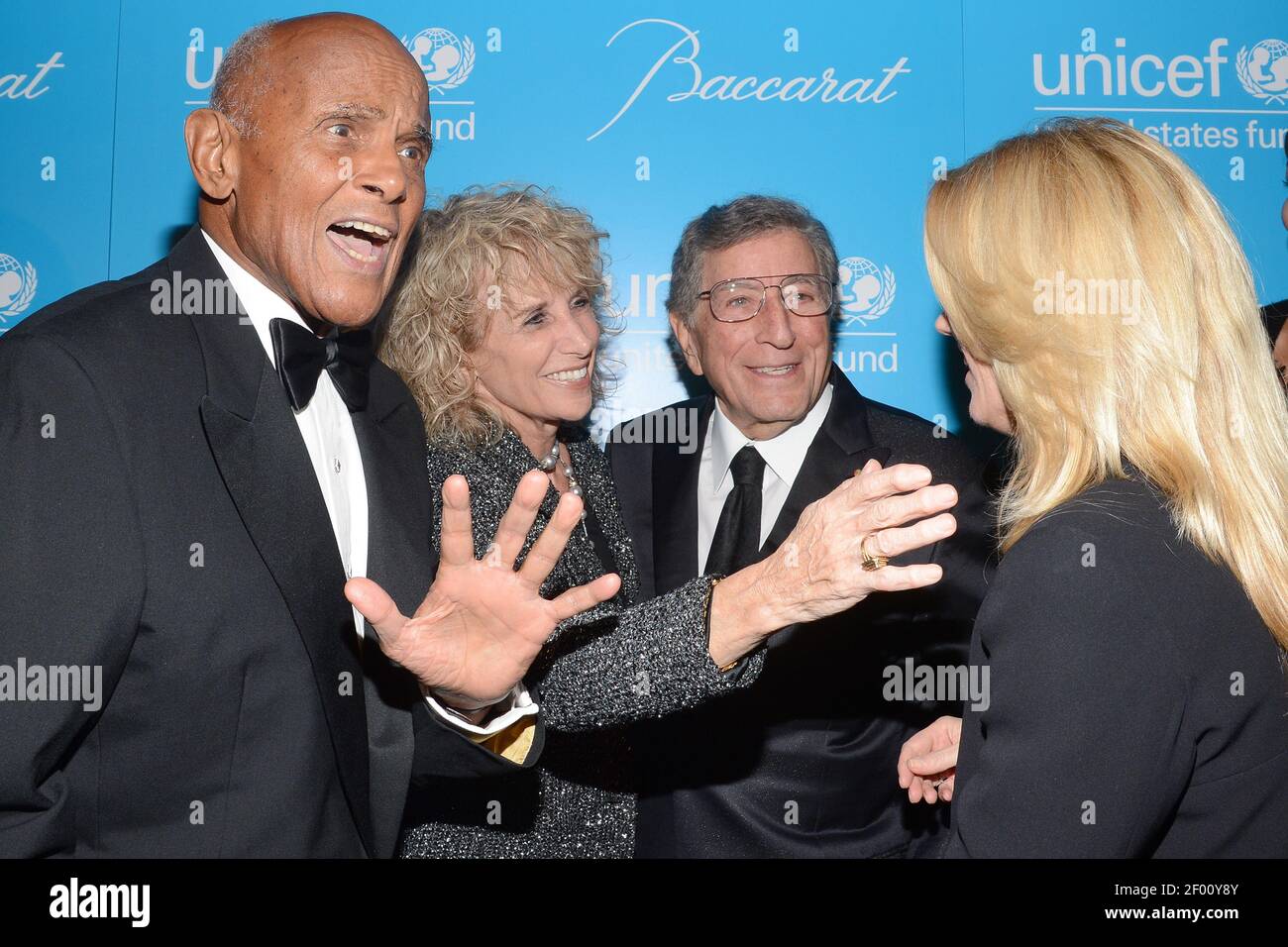 27 NOVEMBER 2012 - New York - Harry Belafonte and Tony Bennett attend ...