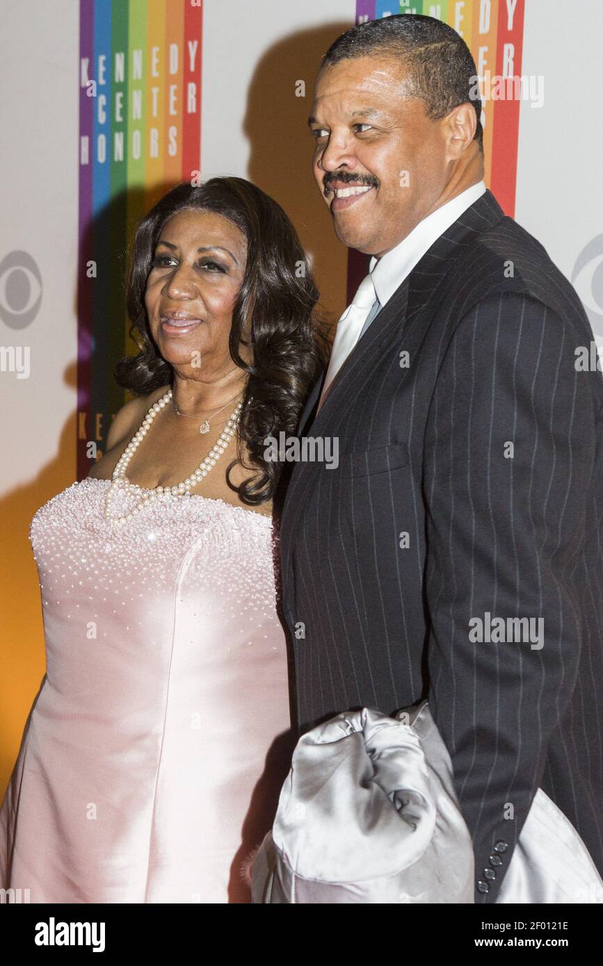 2 December 2012- Washington, D.C. - Richard Gibbs and Aretha Franklin ...