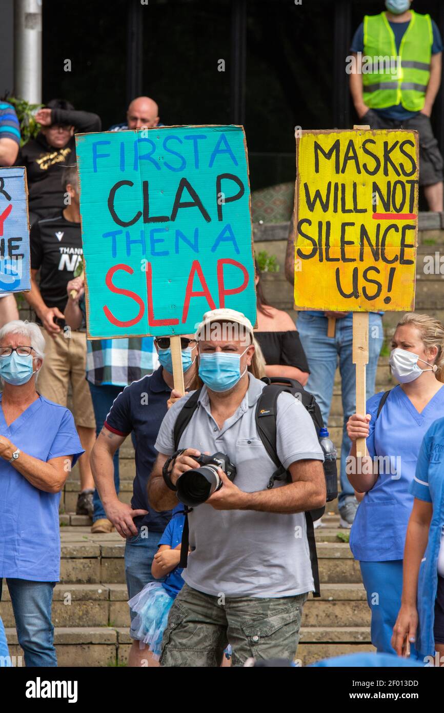 Lockdown uk march 2020 hi-res stock photography and images - Alamy