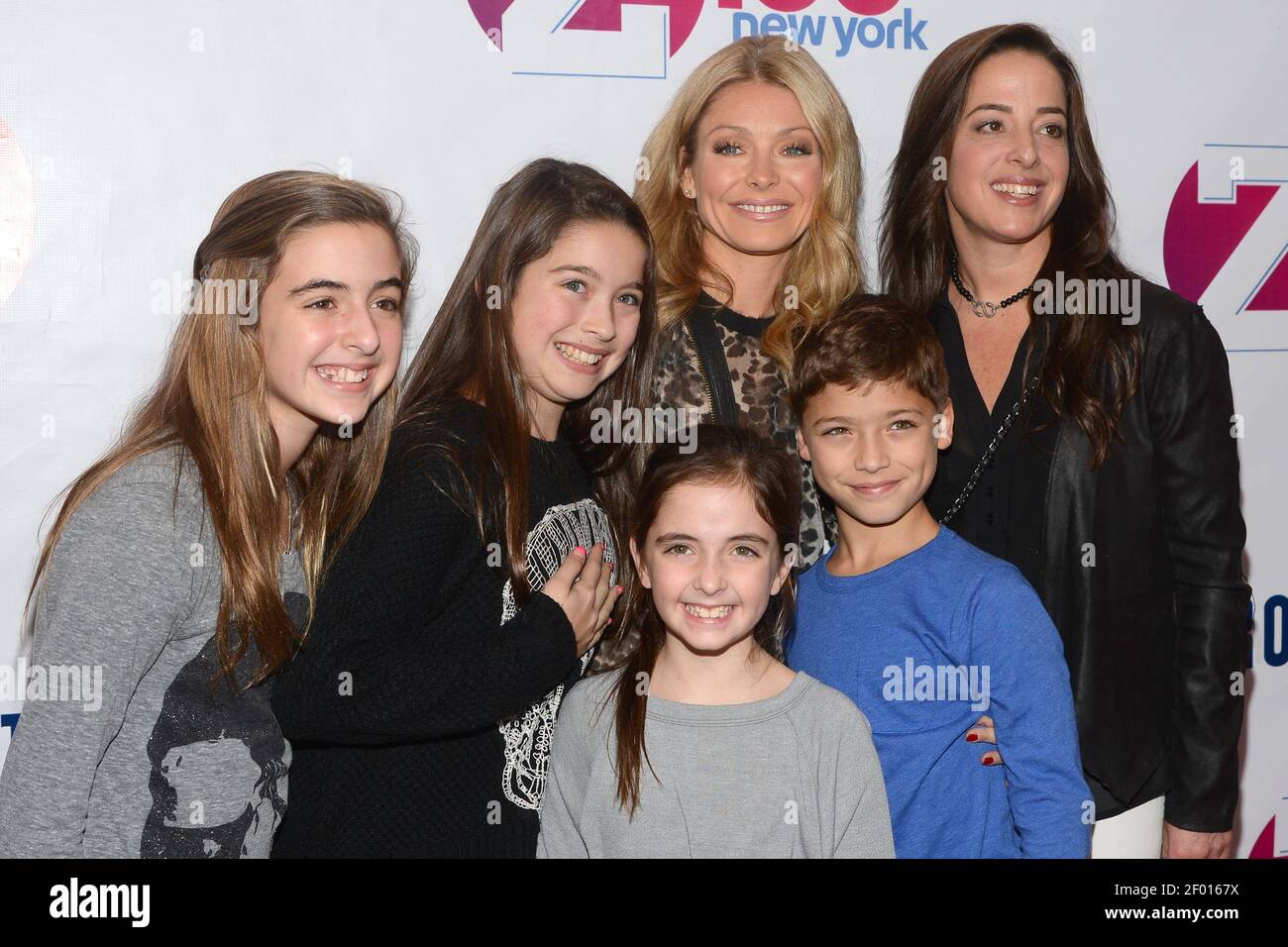 07 DECEMBER 2012 - New York - Kelly Ripa (blonde) and friends attend ...