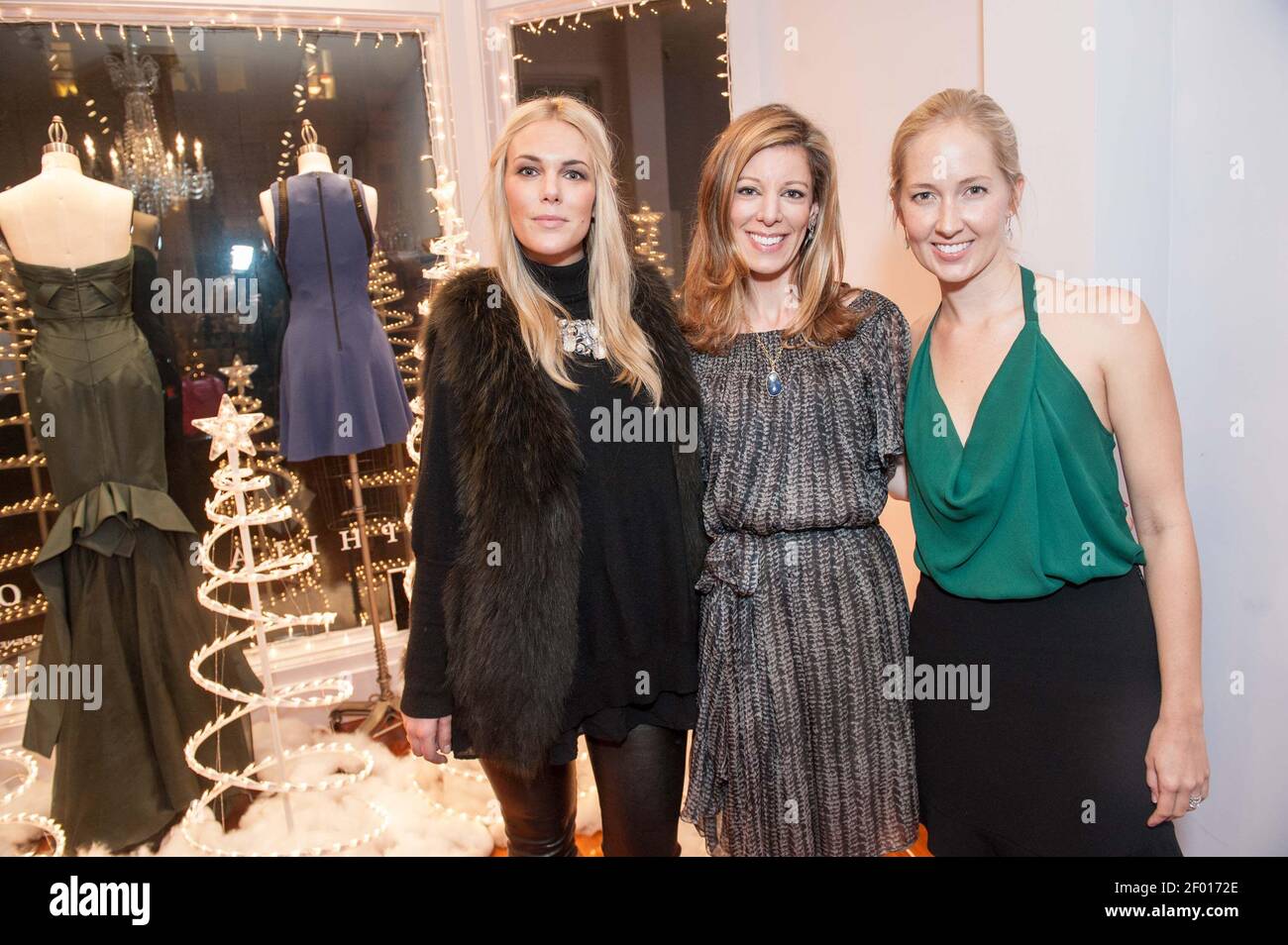 Jennifer Ritchey, Marisa Scordelis, Menden Kivera - 5 December 2012 ...
