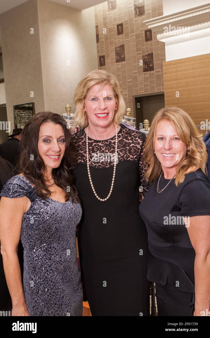 Deborah Taylor, Jennifer Brandenburg, Leslie Ryder - 5 December 2012 ...