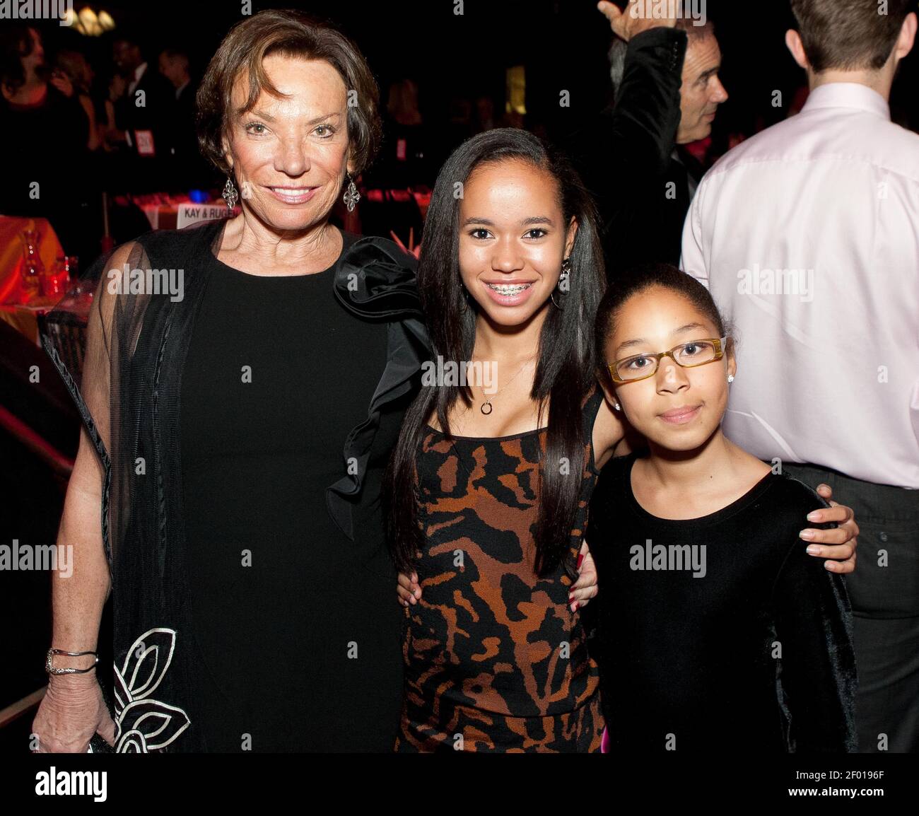 Paula Todd, Emily Todd, Alana Todd - 6 December 2012 - San Francisco ...