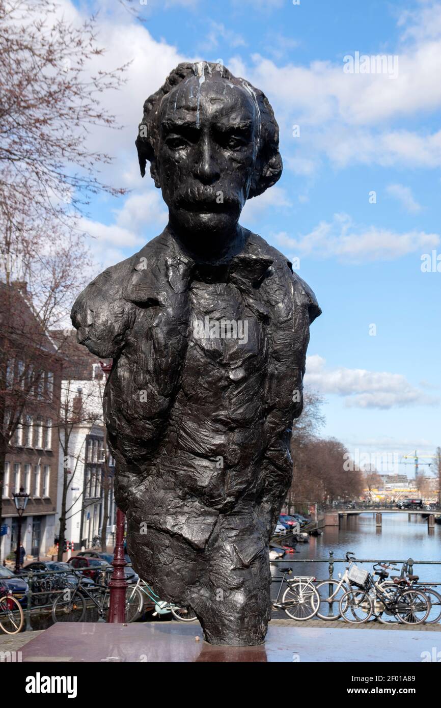 Multatuli statue hi-res stock photography and images - Alamy