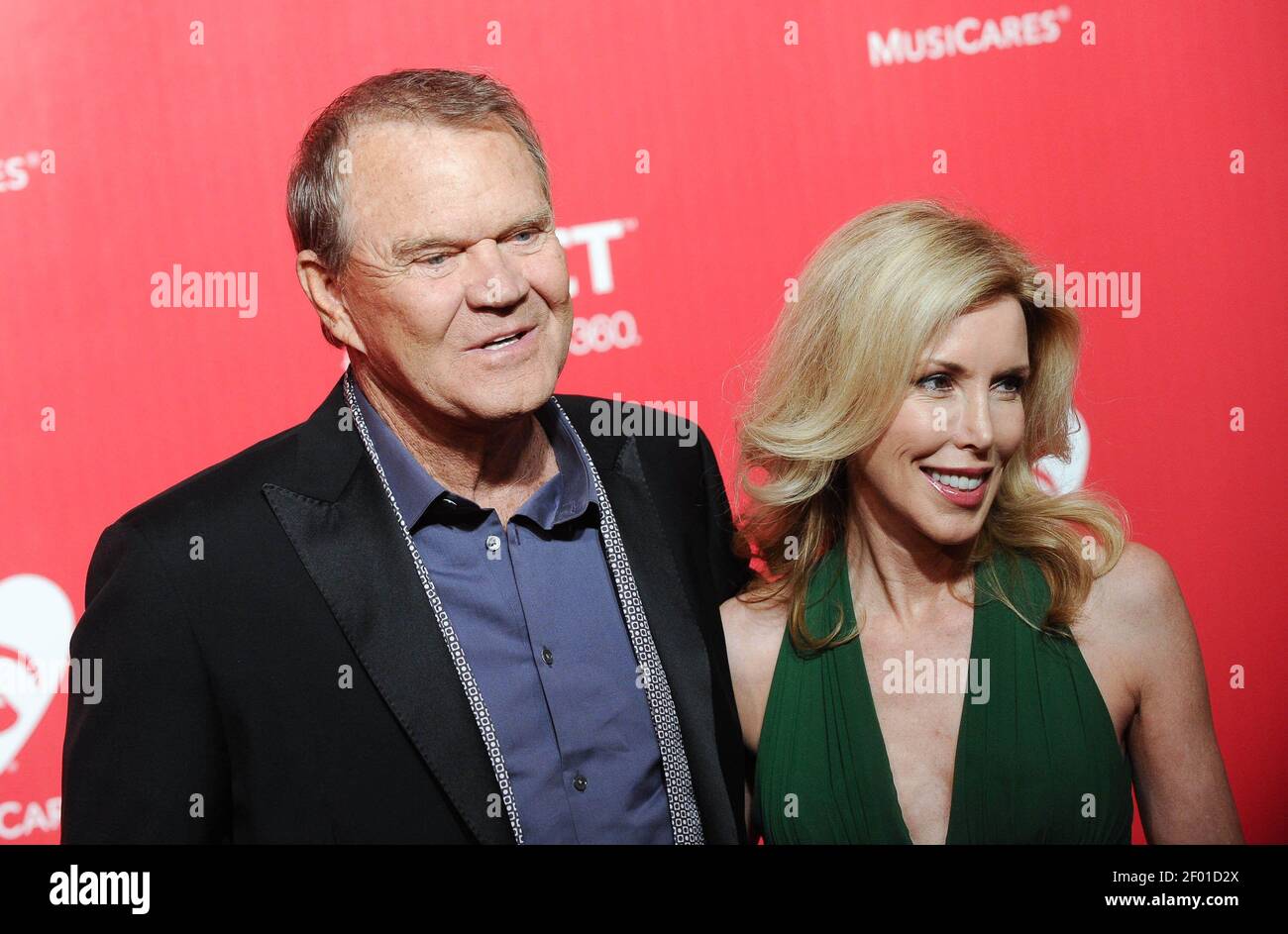 Glen Campbell and Kim Woolen. 10 February 2012, Los Angeles, California ...