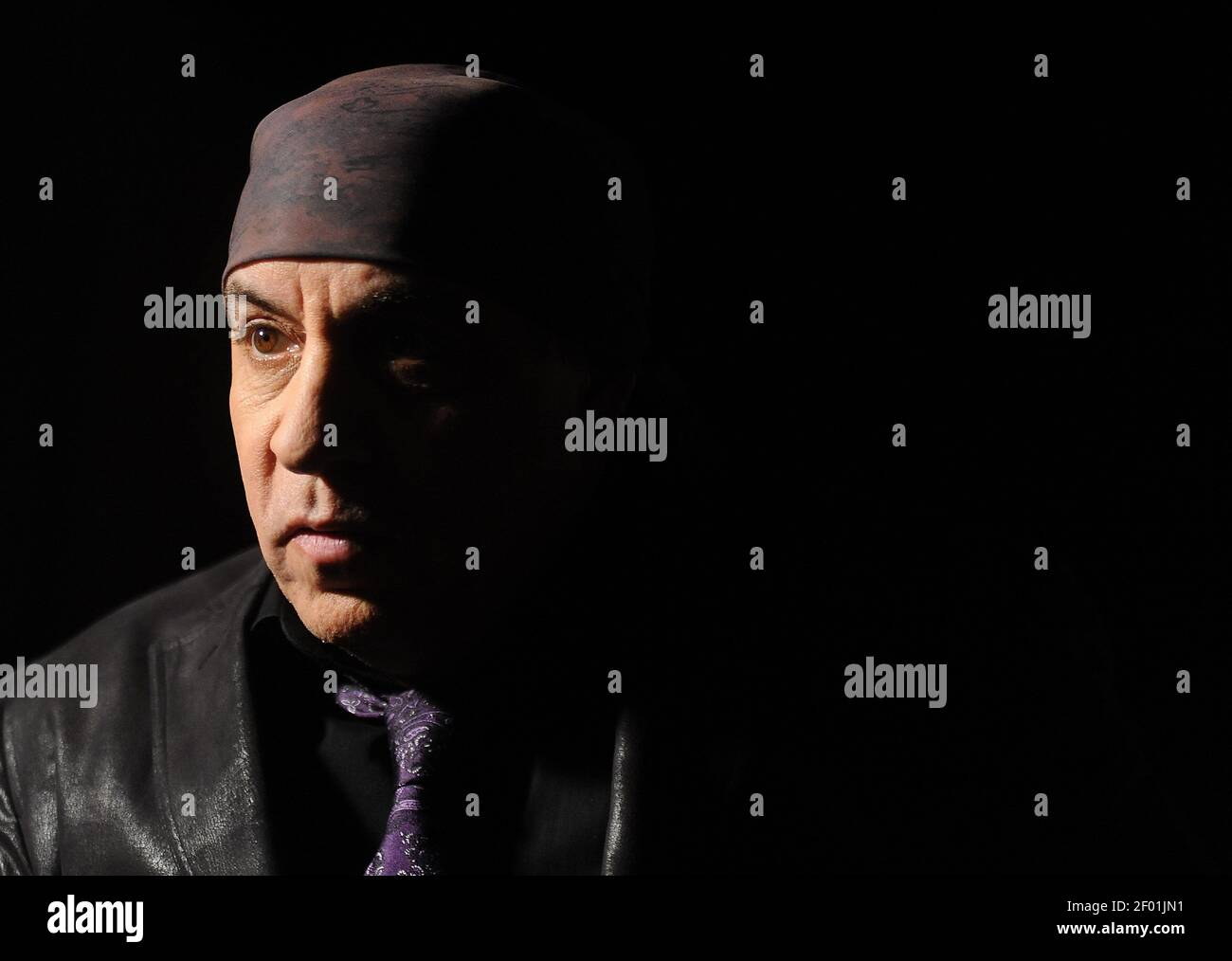 7 October 2012 - East Hampton, NY - Rock guitarist/actor Steven van ...