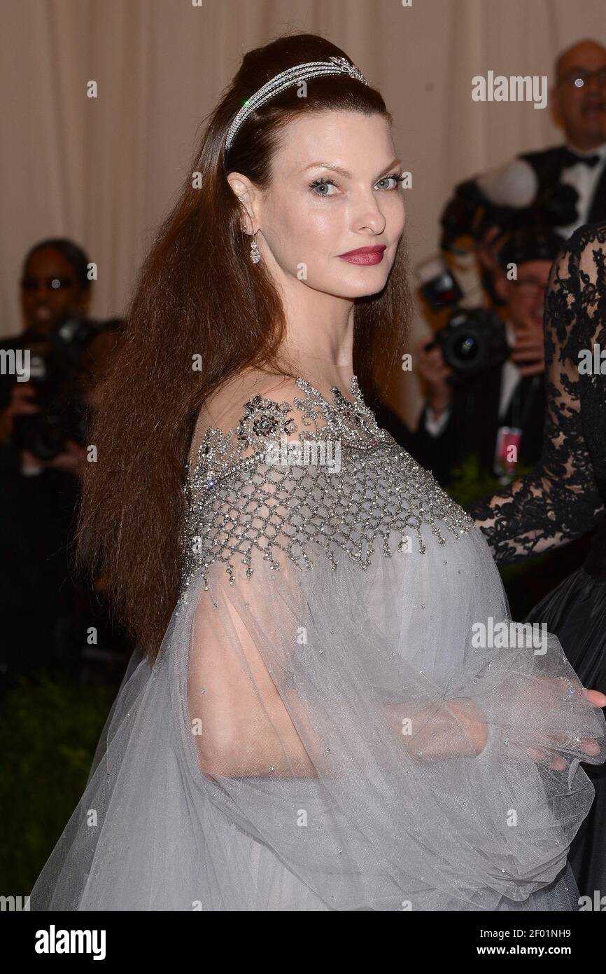 Linda Evangelista - Costume Institute Gala "Punk: Chaos to Couture" Red ...