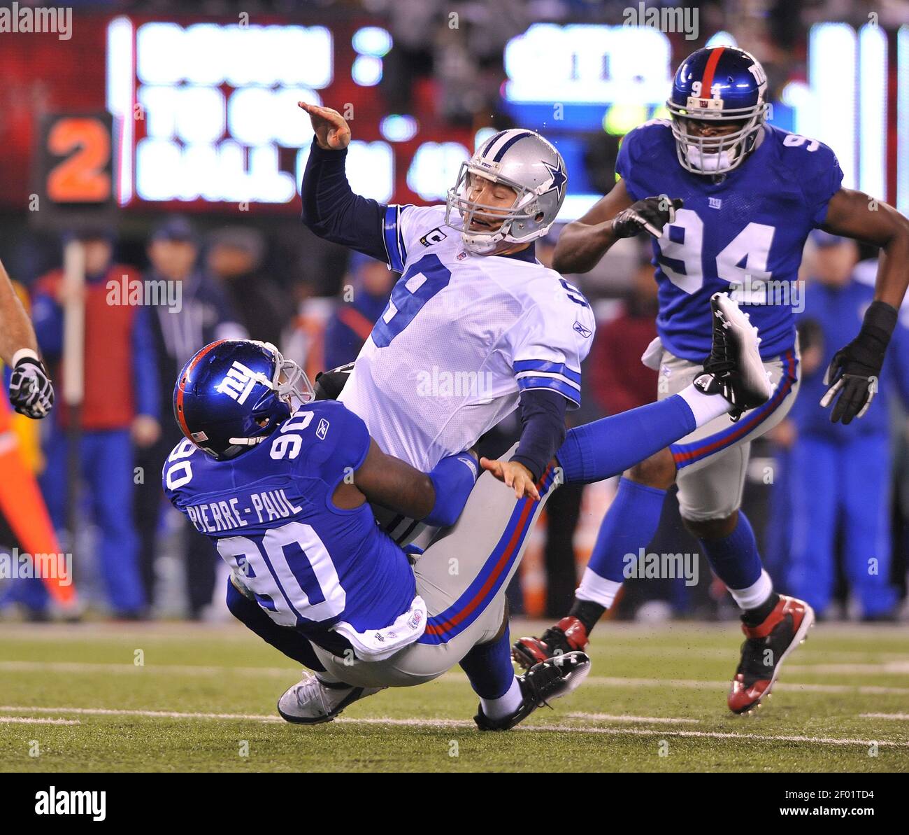 New York Giants Jason Pierre-Paul sacks Dallas Cowboys quarterback Tony ...