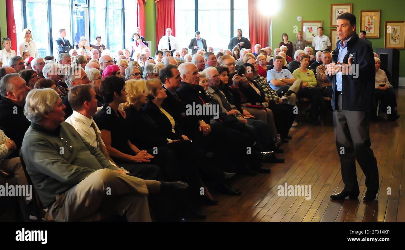 Texas Gov. Rick Perry speaks to a town hall meeting in Indian Land ...