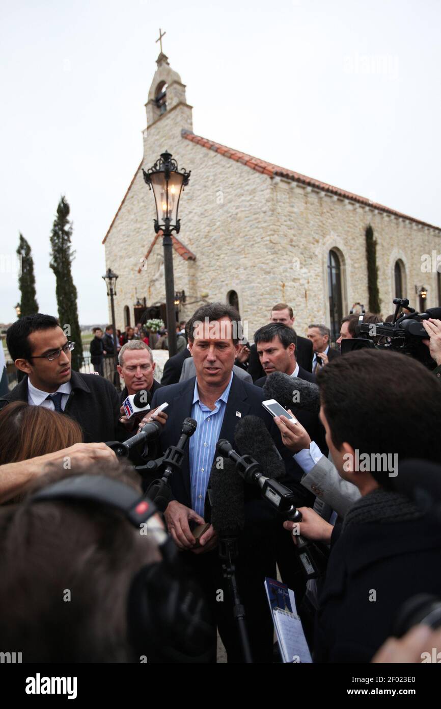 GOP presidential candidate Rick Santorum speaks to area pastors about ...