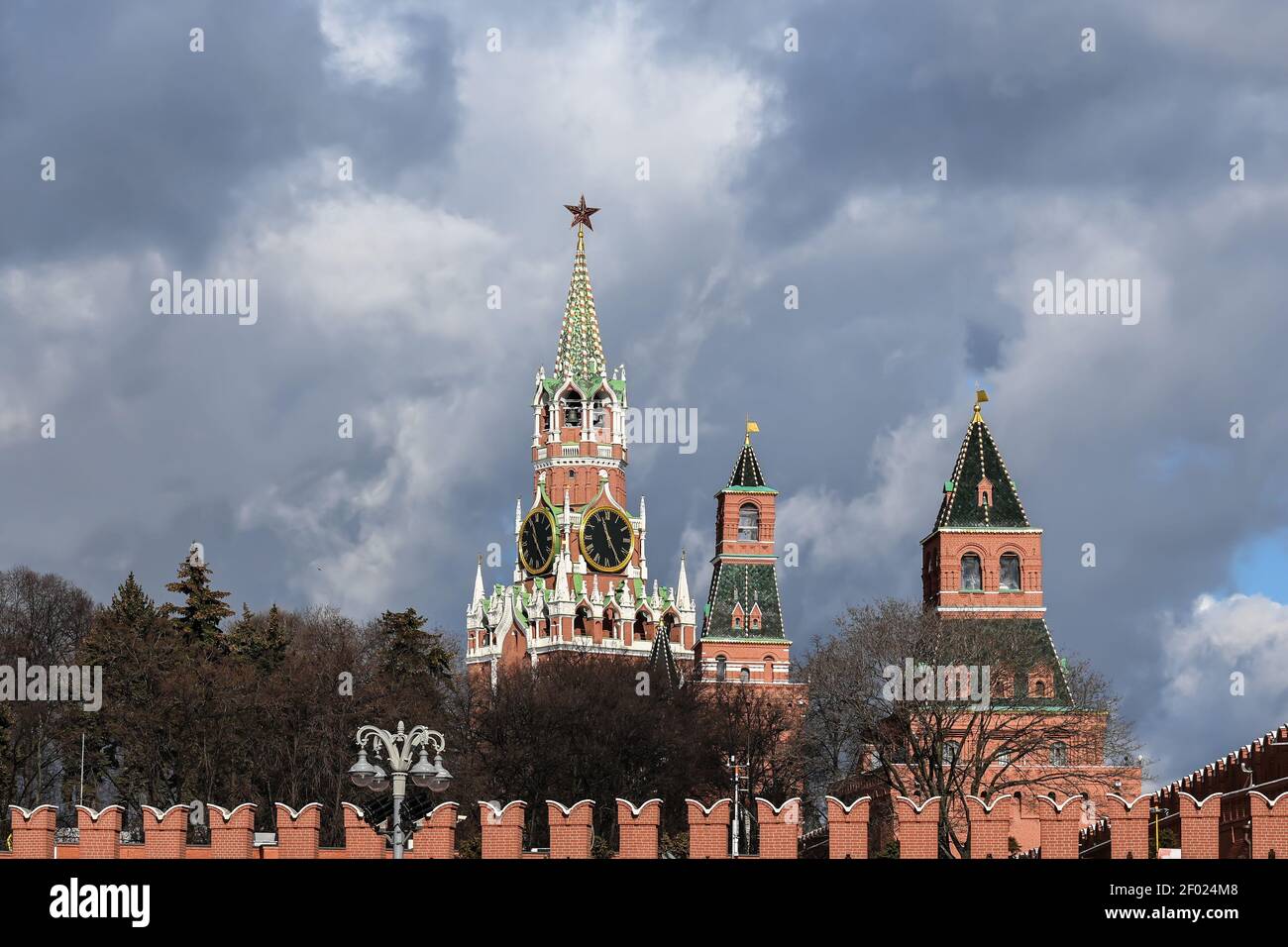 The Moscow Kremlin. Spasskaya tower with a clock Stock Photo - Alamy