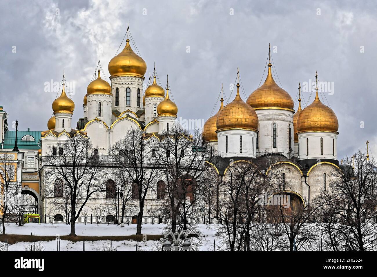 Cathedrals of the Kremlin. Golden domes of white-stone temples Stock ...