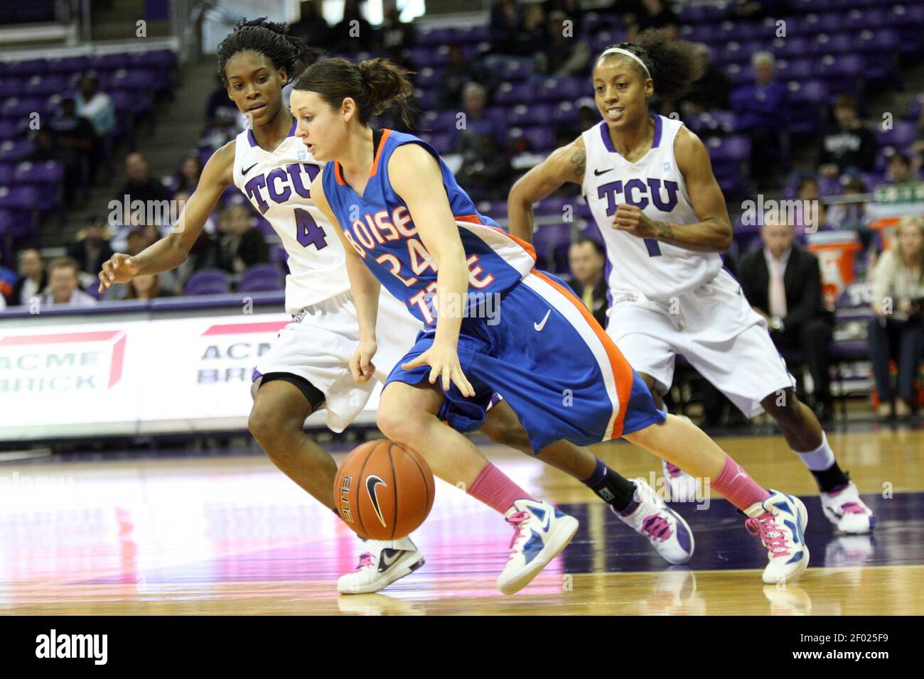 Texas Christian University guards Chelsea Prince (4) and Antoinette ...
