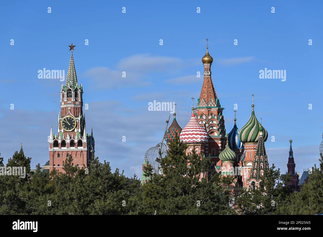 St. Basil's Cathedral. Temple on Red Square in Moscow Stock Photo - Alamy