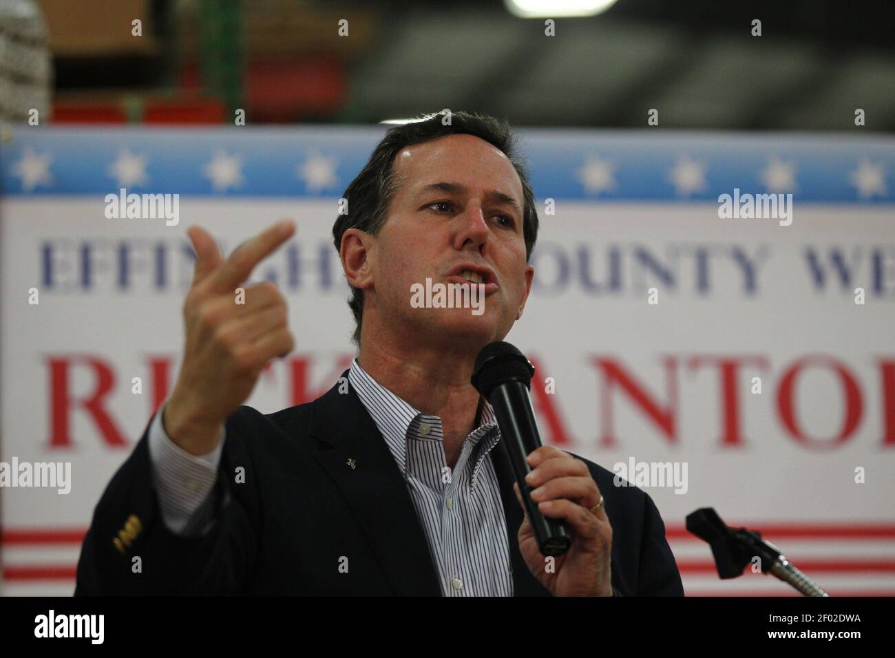 Republican presidential candidiate Rick Santorum speaks at the "Rally ...