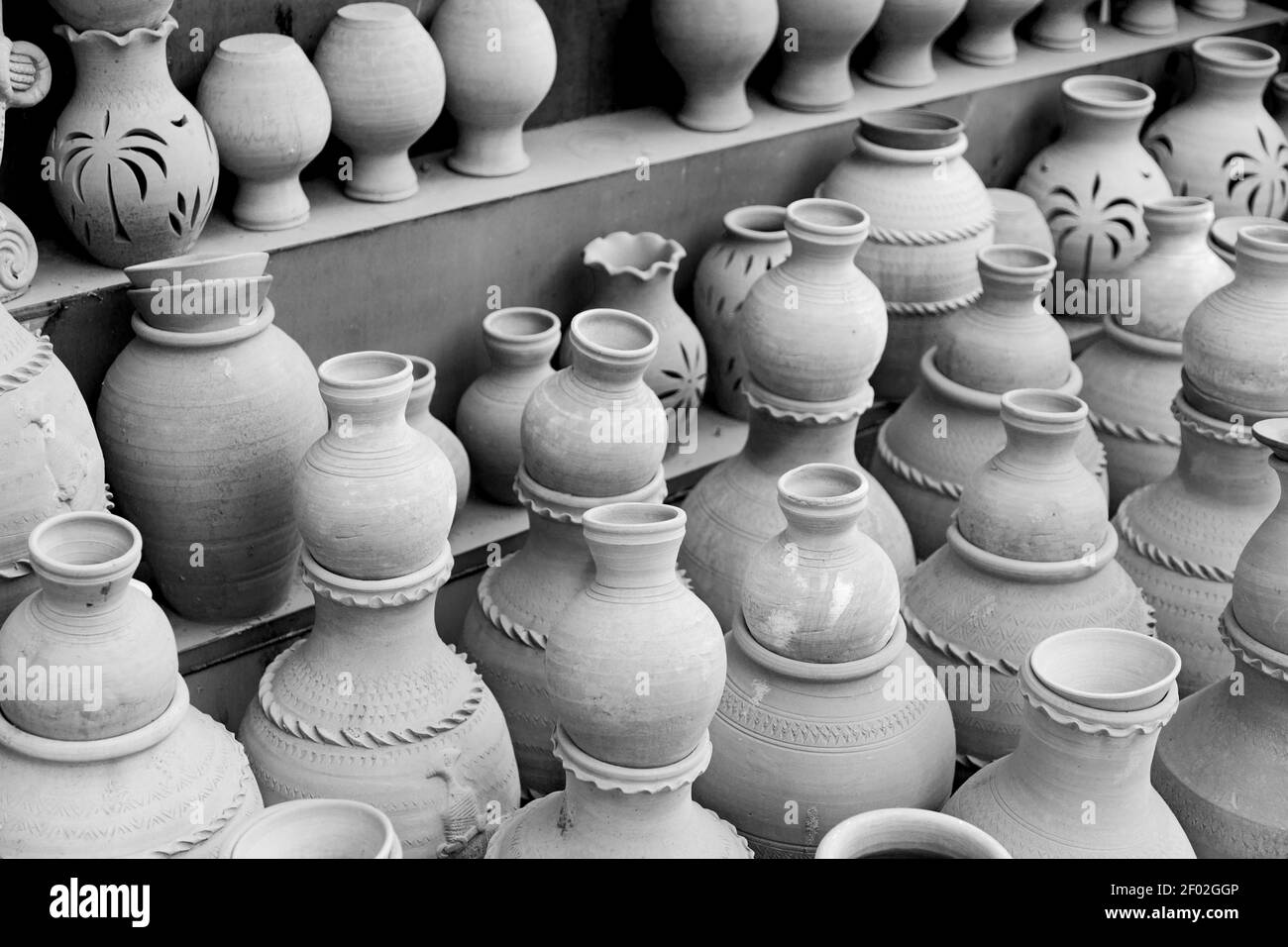 Oman traditional pot Black and White Stock Photos & Images - Alamy