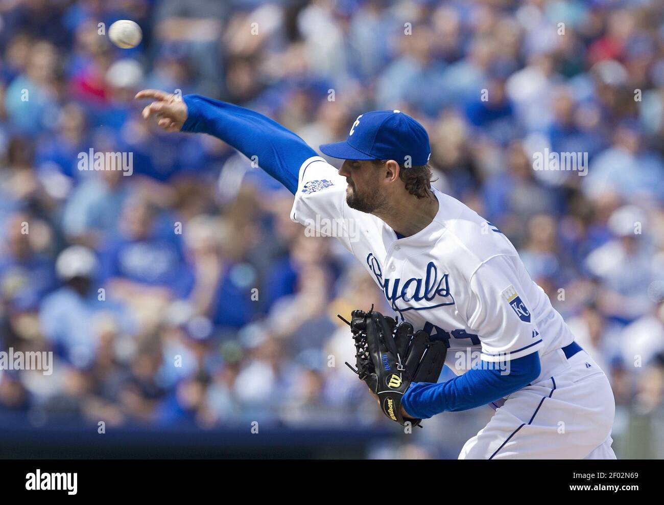 Kansas City Royals starting pitcher Luke Hochevar (44) throws the first ...