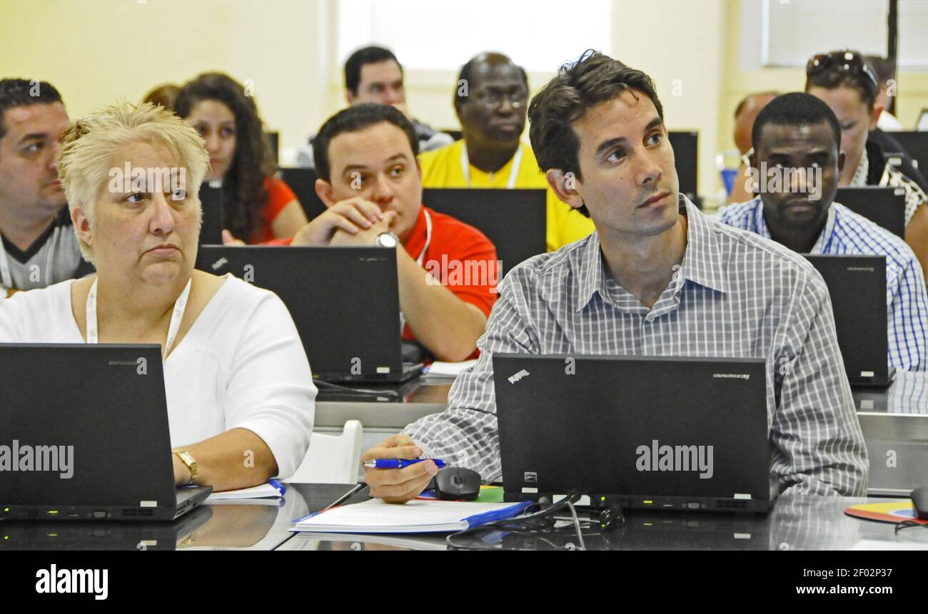 Small business owners like Linda Carmona-Sanchez, left, and Michael ...
