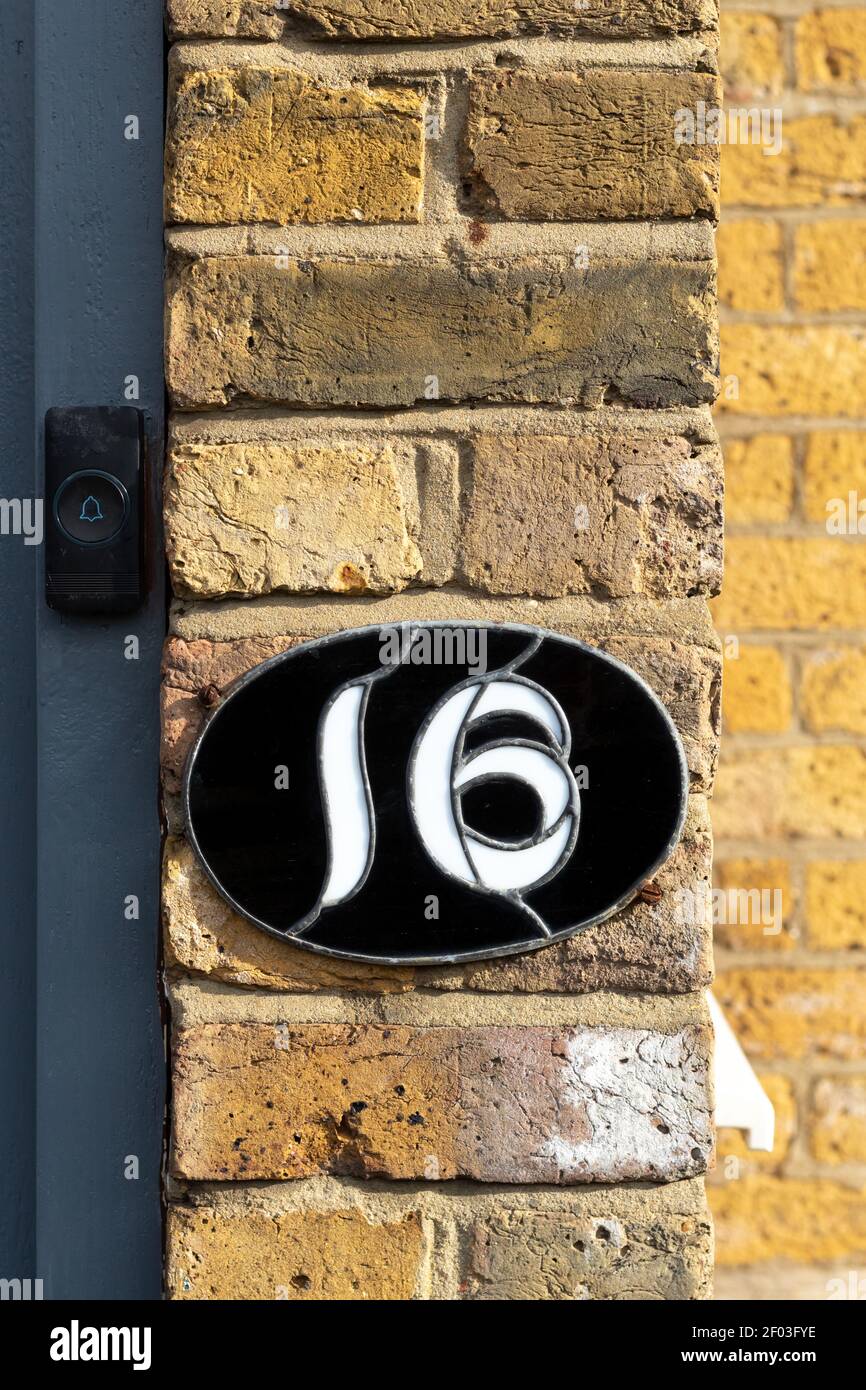 House number 16 sign hi-res stock photography and images - Alamy