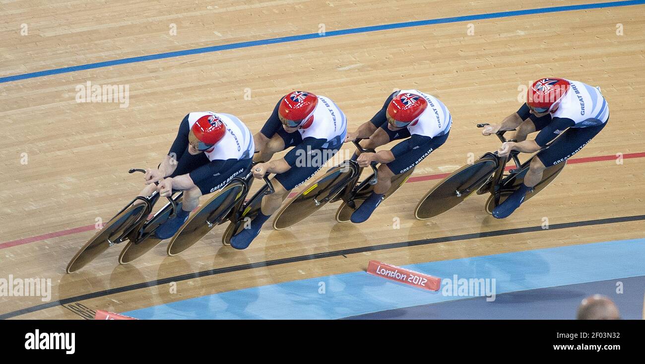 Great Britain's men ride in the 4000m Team Pursuit event at the ...