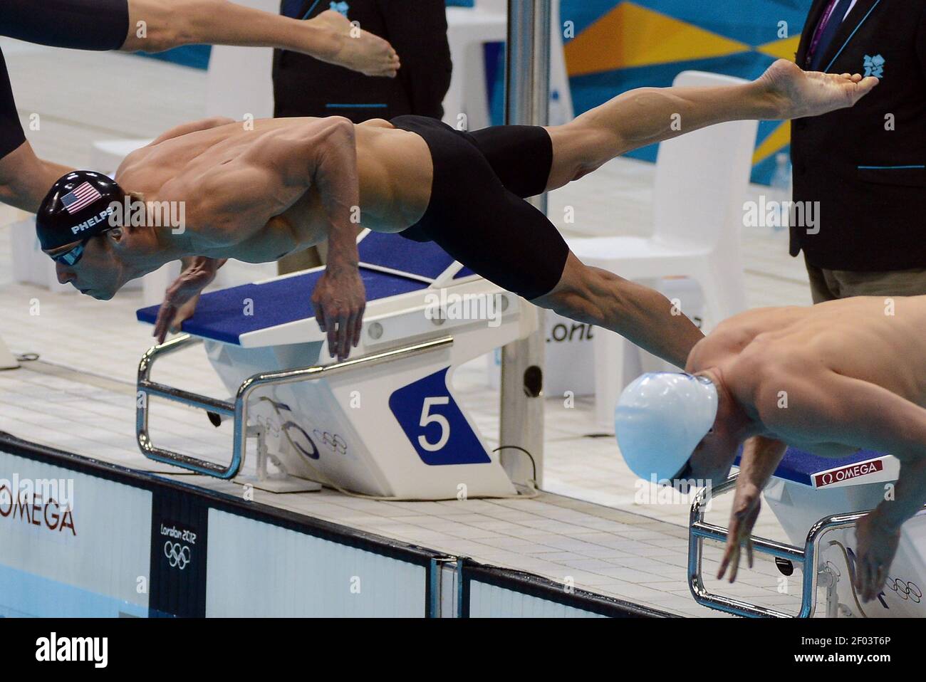 Michael phelps usa starting mens hi-res stock photography and images ...