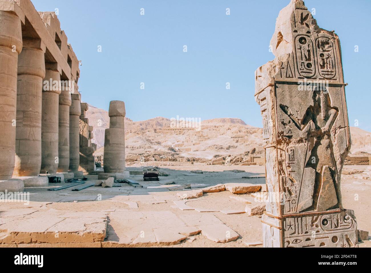 Luxor hi-res stock photography and images - Alamy