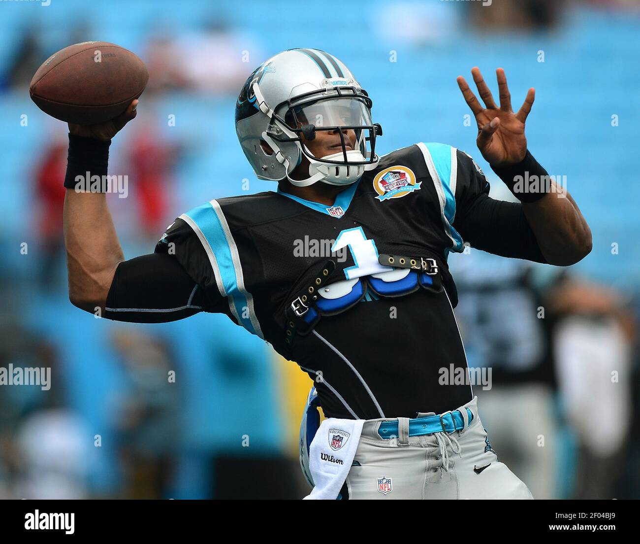 Carolina Panthers quarterback Cam Newton warms prior to NFL action ...