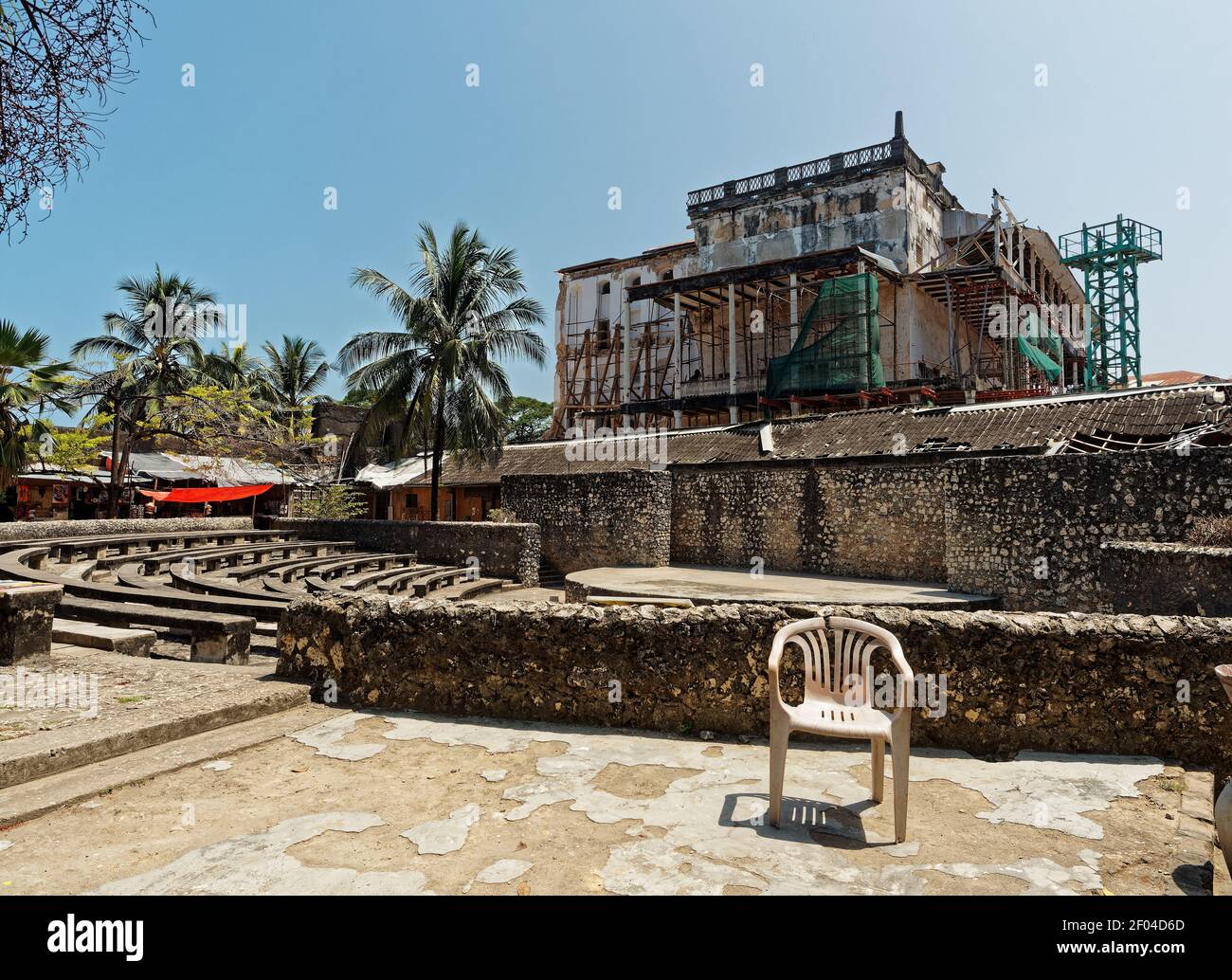 Stonetown (Tanzania, Zanzibar Archipelago). Streets and harbour in old ...